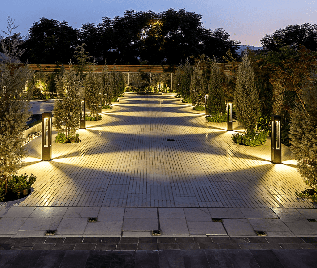 CREATE UNIQUE LANDSCAPE WITH LED BOLLARD LIGHTS - Paragon